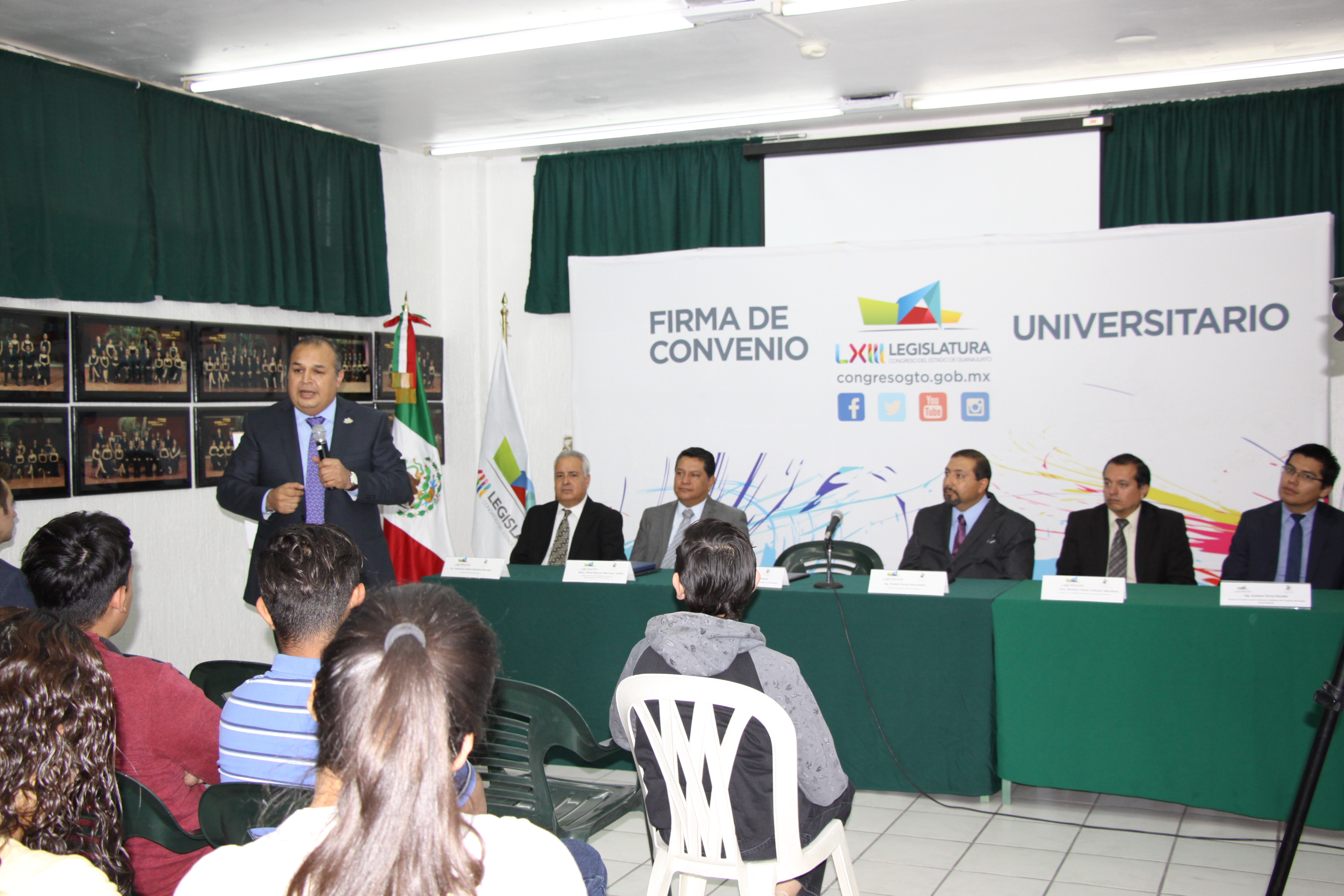 Grande_firma_de_convenio_de_colaboraci_n_con_la_universidad_de_le_n___campus_san_francisco_del ...